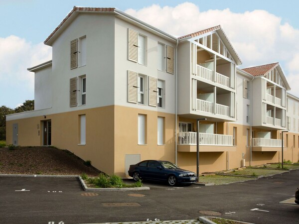 Agréable Appartement Pour 2 Personnes Avec Wifi, Tv, Terrasse Et Parking - Pornic