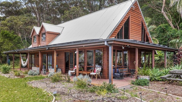 Stunning Cabin Retreat By The Sea - Austinmer