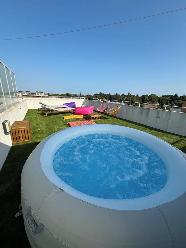 Luxurious 5 Pc + Jacuzzi + Rooftop + Terrace + Air Conditioning - Lattes