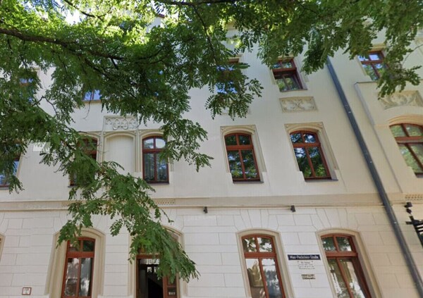 Attic Charm In A Historic Building  Central & Stylish  Apolonialiving - Zwickau