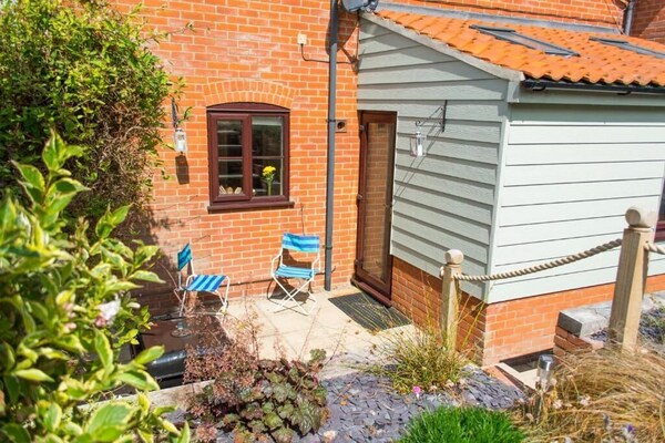 Host & Stay | Laylands Yard - Wells-next-the-Sea
