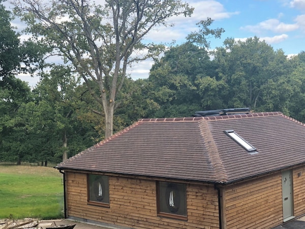 Cottage With Heated Indoor  Pool &  Tennis Court - 2142 - Farnham