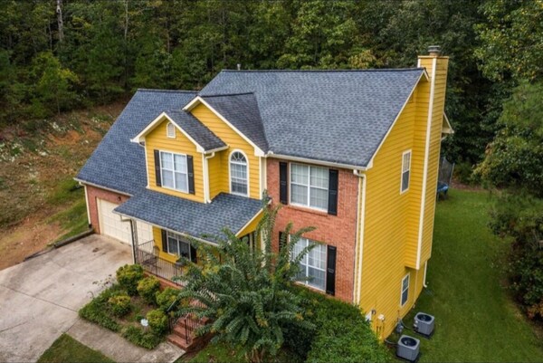 Comfortable 4-bedroom House With Ac And Wifi. Minutes Away From 6 Flags. - Douglasville, GA