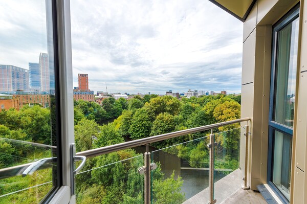 Cosy Mcr 1 Bed Apt With Balcony - Manchester