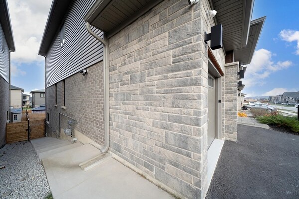 A Cozy Retreat: Home Away From Home -  Our Pool Is Now Open  ‍️ - Grimsby