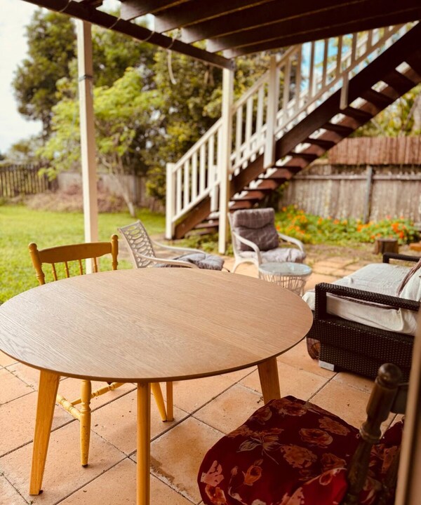 Gorgeous, Comfortable And Spacious With Rural View 5 Min Walk To Mullumbimby - Ocean Shores