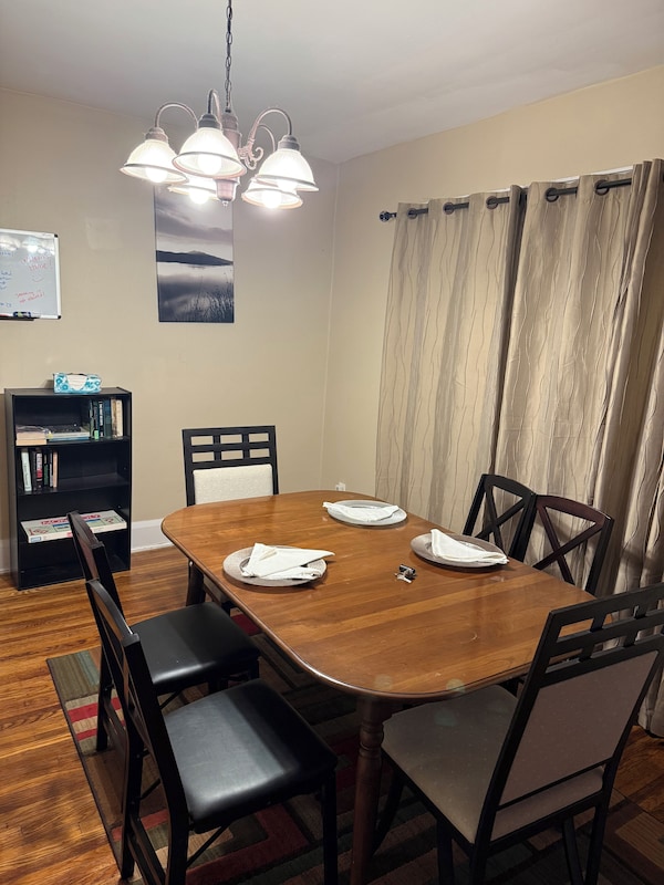 Charming 3-bedroom House With Ac And Wifi In Delightful Buffalo - Buffalo