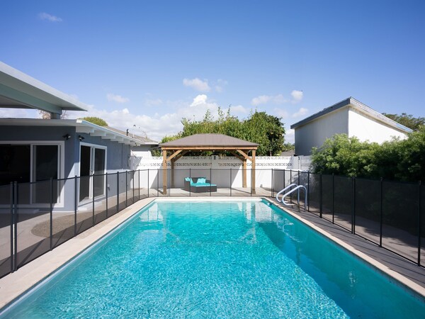 Heated Patio, 4br Oasis W Pool & Pool Table - Tustin, CA