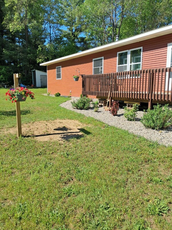 Cozy 3-bedroom Cabin Near Cadillac. Access To All Seasonal Outside Activities. - Caberfae Peaks, MI