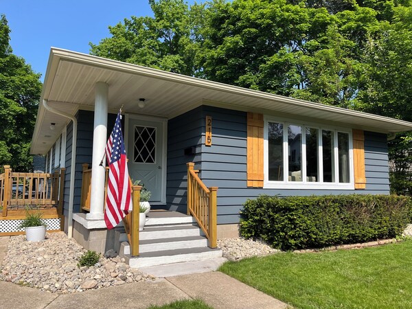 Charming 4-bedroom House In Quaint Sturgeon Bay - Sturgeon Bay, WI