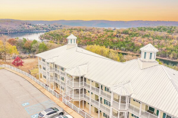 Tree Top At Ozark Mountain Resort Table Rock Lake! - Coney Island, MO