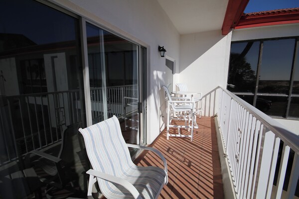 El Matador 620 -  Free Tickets!! Your Stay Includes Free Tickets To Many Area Attractions! - Mary Esther, FL