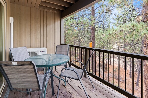 Cozy Ski Haus Condo, Deschutes River & Mt Bachelor - Oregon
