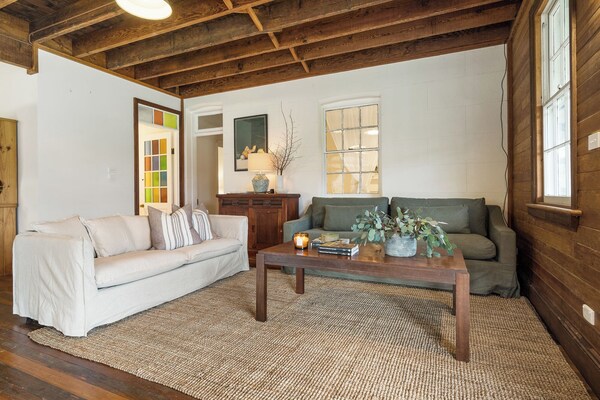 Country Farmhouse - Peaceful, Stunning Location - Blue Mountains