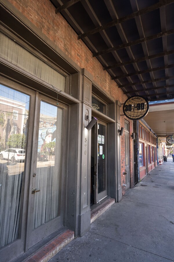 My Southerncomfort At 519 Frenchmen Street!105 - Louisiana