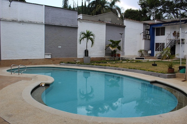 Aparta Estudio #6 Al Sur De Cali, Ciudad Jardin - Jamundí