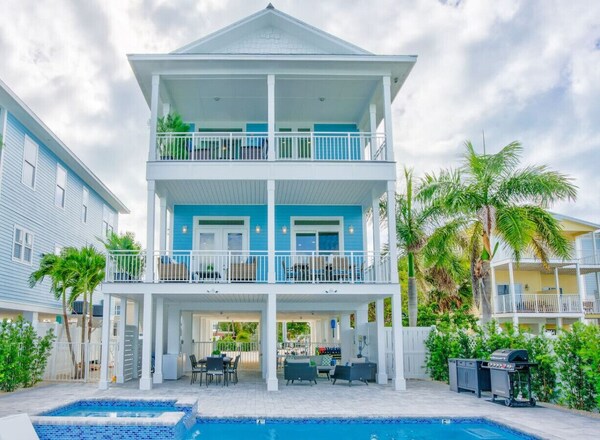 Mini Season! Book 7 & Get Pay Only 6! 07/26-08/02 - Marathon, FL