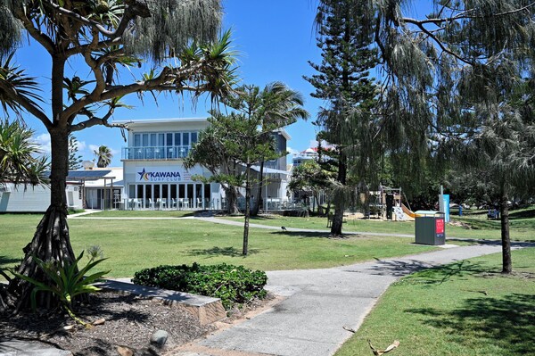 Beach & Shops At Your Doorstep - Buddina Escape - Mooloolaba