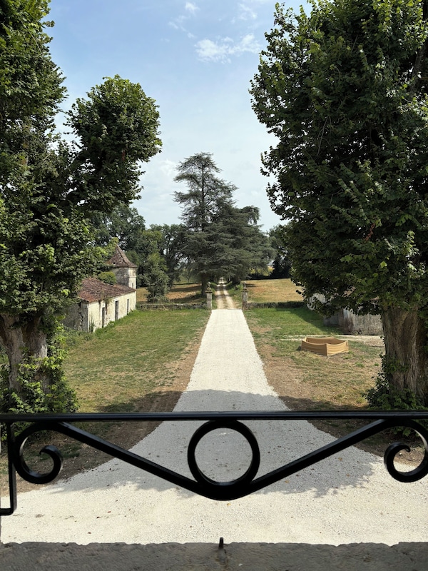 Secluded Manoir In S.w. France - Les Jardins de Coursiana