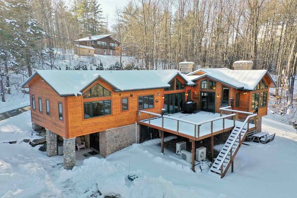 The Waffelhaus At Killington: 4br/4ba Luxury Home - Killington, VT