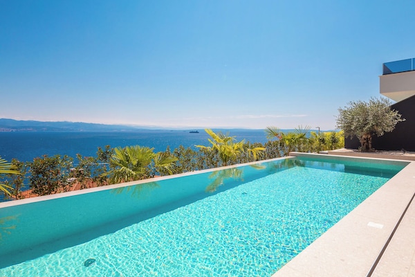 Super Luxury Apartment With Swimming Pool And Adriatic Sea Panorama In Opatija - Opatija