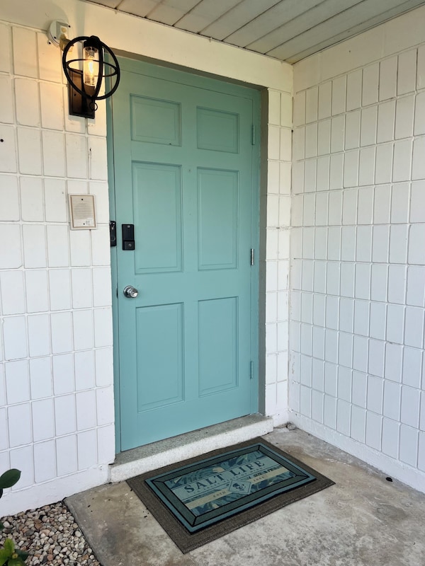 Updated Tranquil 2-bedroom Heated Pool  House In Venice Fl, Close To Beaches. - Casey Key, Florida