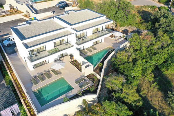Luxury Villas Sunrise & Sunset With Two Private Heated Pools - Novalja