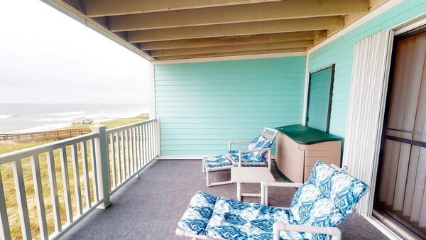 Sands 5 #2-c - Oceanfront Condo With A Fabulous Location - Kure Beach, NC
