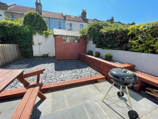 Hereford House Sleeps 8! Bs2 - Bristol