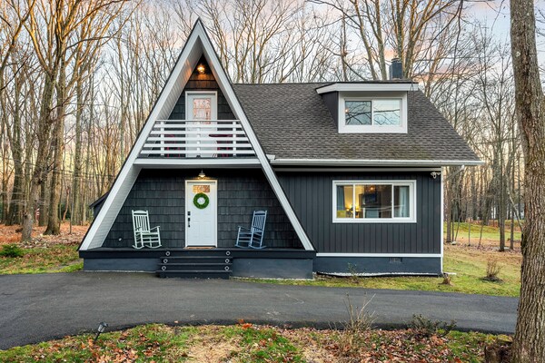 Acute Chalet - Kalahari Waterpark, Mount Airy Casino, Camelback Resort Skiing & Snowboarding - Mount Pocono, PA