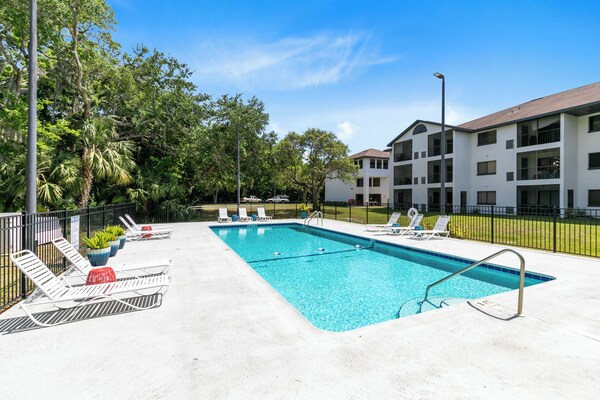 *Space To Unwind* Nasa, Pool, Bbq, Gym, Games - Christmas, FL