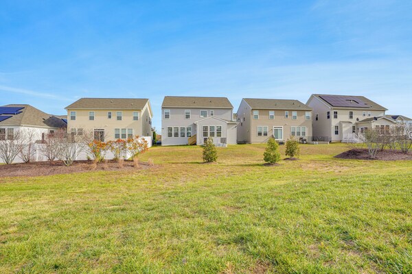 Centrally Located Home In Fredericksburg! - Fredericksburg, VA