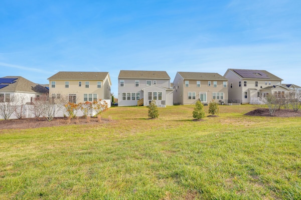 Centrally Located Home In Fredericksburg! - Fredericksburg, VA