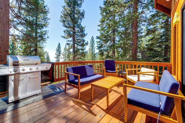 4 Mi To Lake Tahoe: Family Cabin W/ 3 Decks! - North Lake Tahoe, CA
