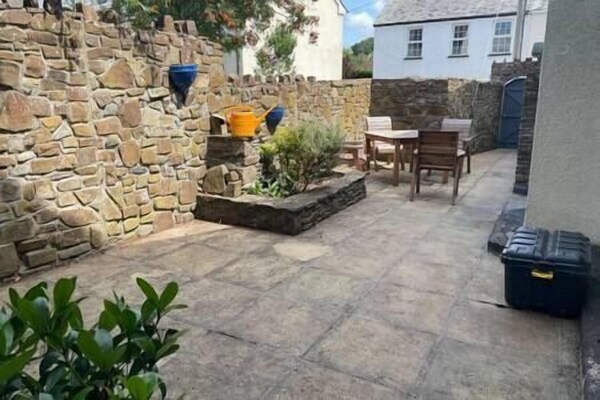 Charming & Cosy: Town Farmhouse - Croyde