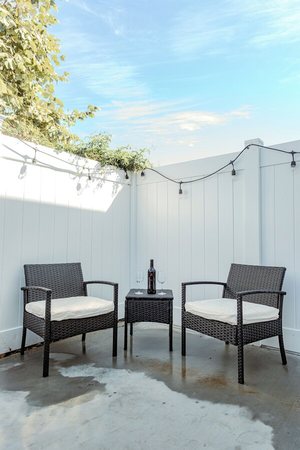 King Suite -Steps To Beach & Close To Restaurants And Shops - Vista, CA