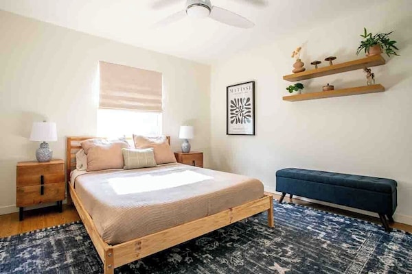 Alpaca Acres Ranch: 2br Farmhouse In Wimberley Near Wineries On 10acres Ranch - Driftwood, TX