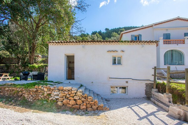 Ferienhaus 'La Cabane Au Bastidon' Mit Gemeinschaftspool, Wi-fi Und Klimaanlage - La Farlède