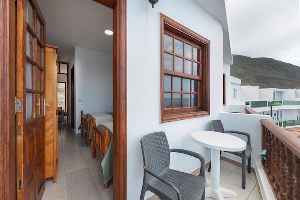 Apartment 'Apartamento D' With Sea View, Private Terrace And Wi-fi - Barlovento