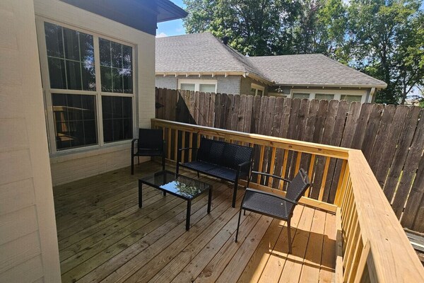 Azalea Spring Cottage - Tyler, TX