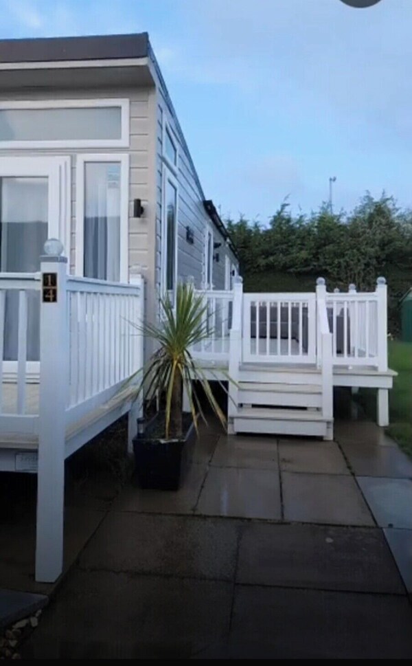 Stunning Mini Lodge Southview Skegness - Skegness