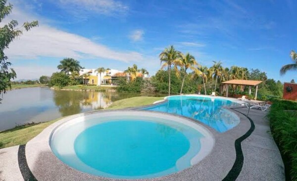 Ground Floor Luxury Condo At El Tigre Golf Course, Nuevo Vallarta - Nuevo Vallarta