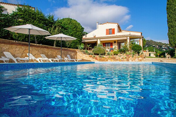 Club Villamar - Genießen Sie Die Ruhe In Nuzus, Einer Geräumigen, Freistehenden Villa Mit Private... - Calonge