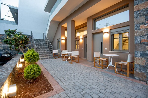 Mylos One Loft , By Idealstay Experience - Agios Nikolaos