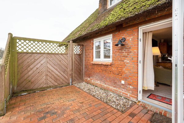 Ferienwohnung 'Am Halbmond 3' Mit Privater Terrasse, Privatem Garten Und Wi-fi - Büsum