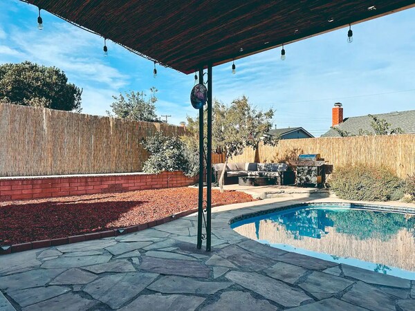 Modern Sd Oasis W/ Pool & Hottub - Spring Valley, CA