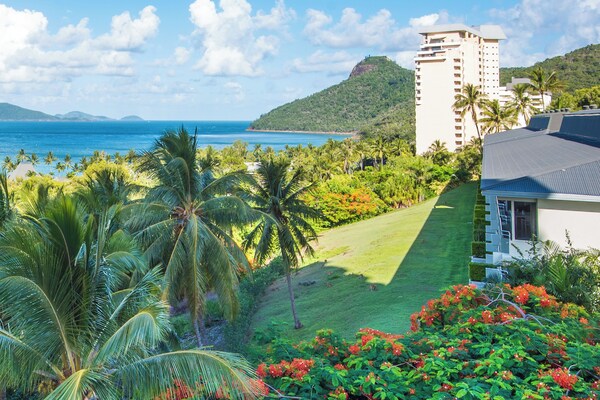 Poinciana 112 By Hamorent On Hamilton Island - Hamilton Island Airport