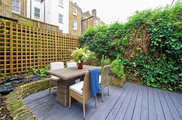 Lovely 2 Bed Flat With Garden In Queen's Park - Swiss Cottage - London