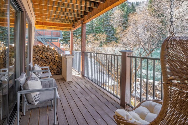 Spacious Aspen Core 1 Br | Ac & Private Deck! - Aspen, CO