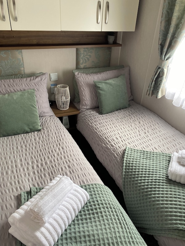 A Beautiful Romantic Weekend Away With A Hottub Under The Stars - North Wales